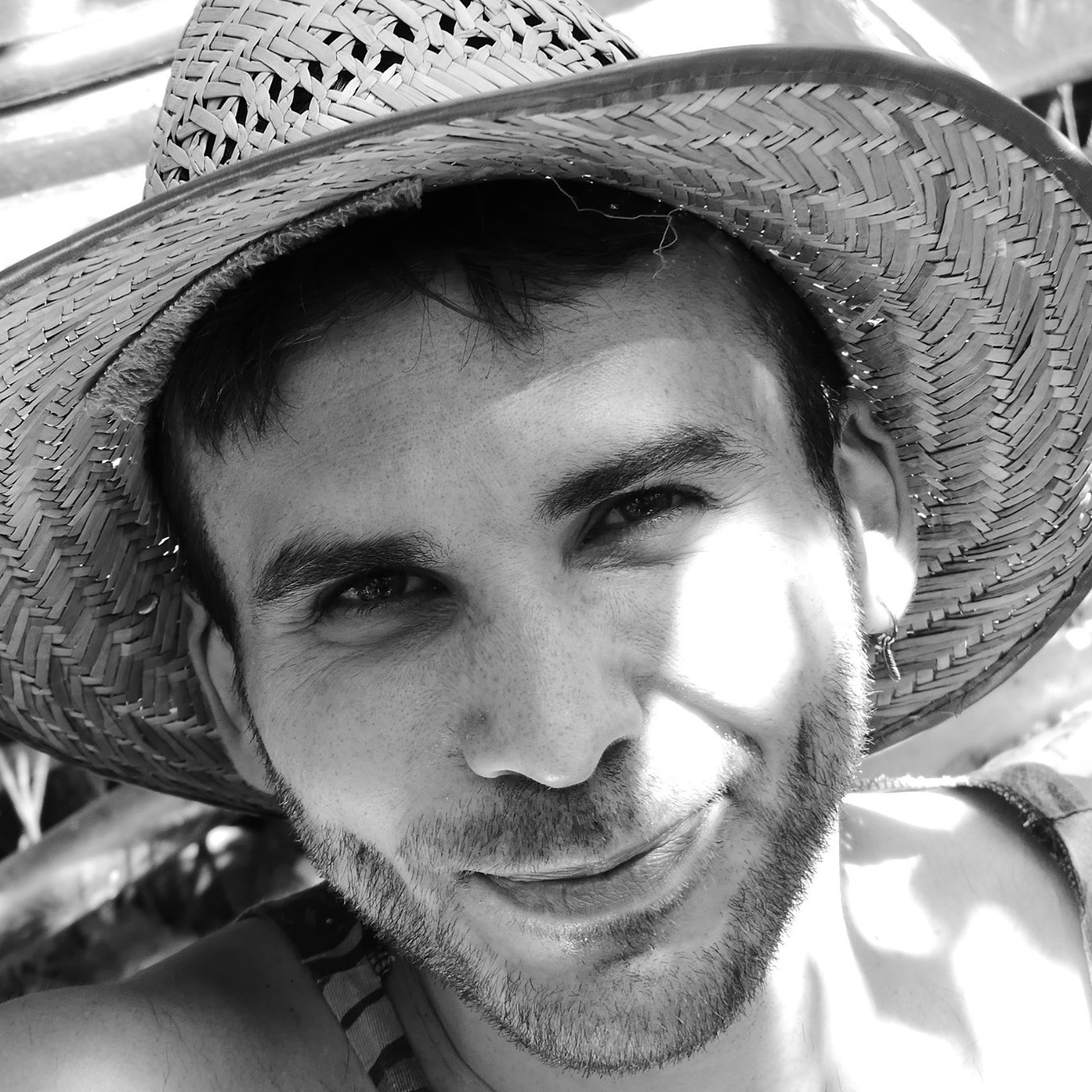 Raphael Aguillon | 500 Queer Scientists : 500 Queer Scientists