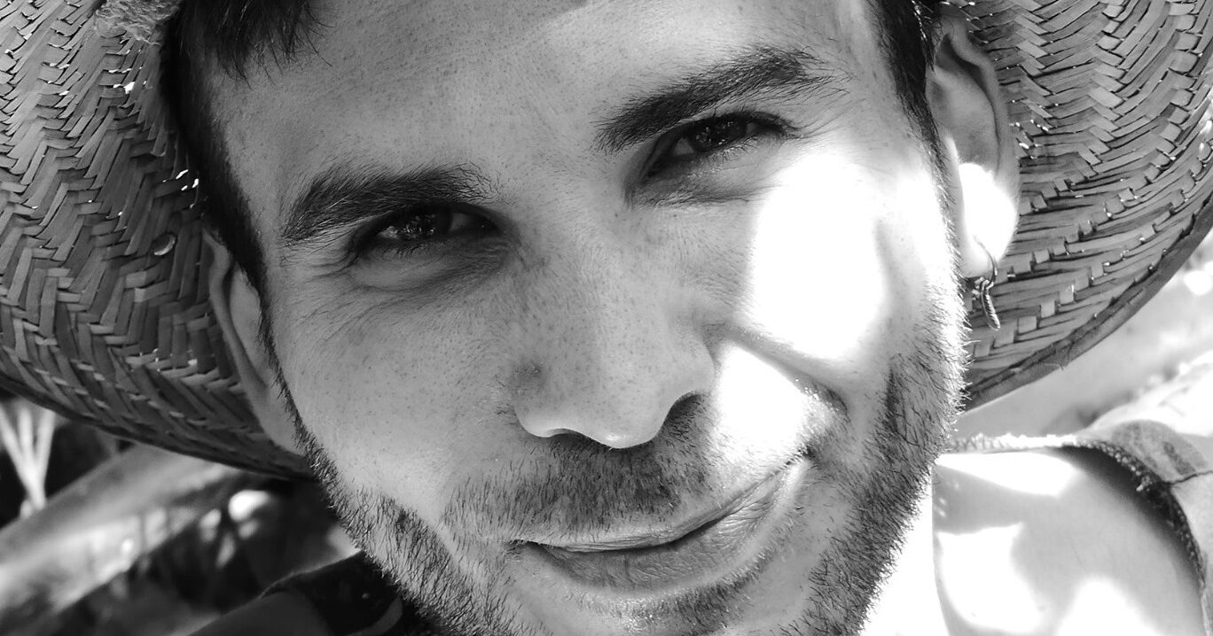 Raphael Aguillon | 500 Queer Scientists : 500 Queer Scientists