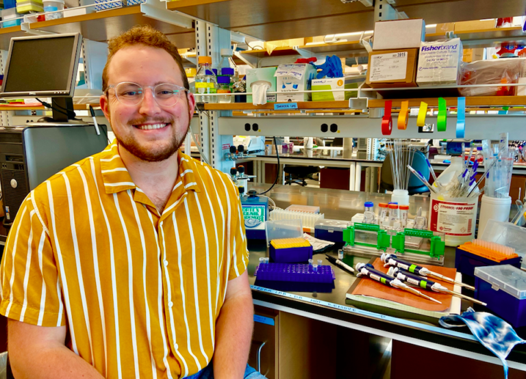 Boomer Russell | 500 Queer Scientists : 500 Queer Scientists